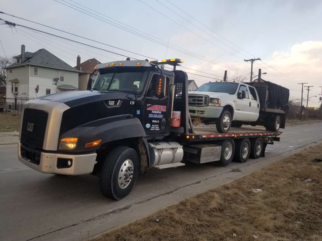 Towing Service And 24 Hour Roadside Assistance | Magnum Towing